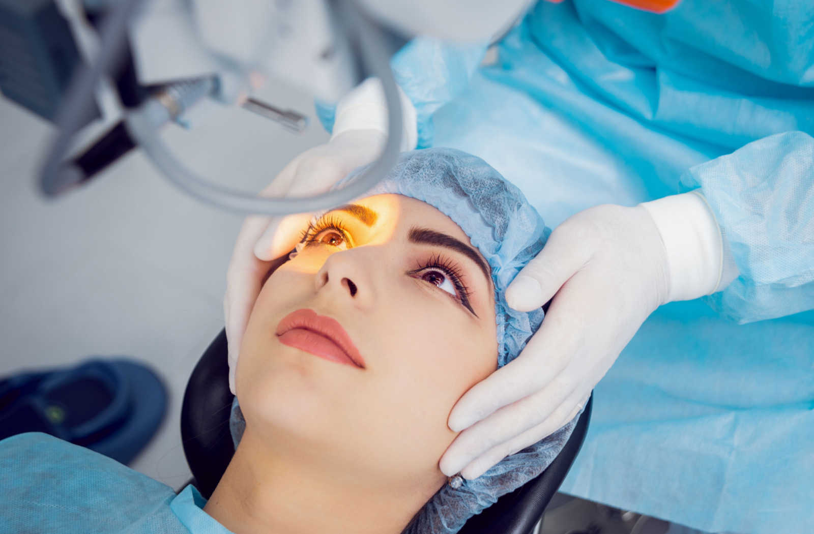 Reading Glasses After Cataract Surgery: What to Expect
