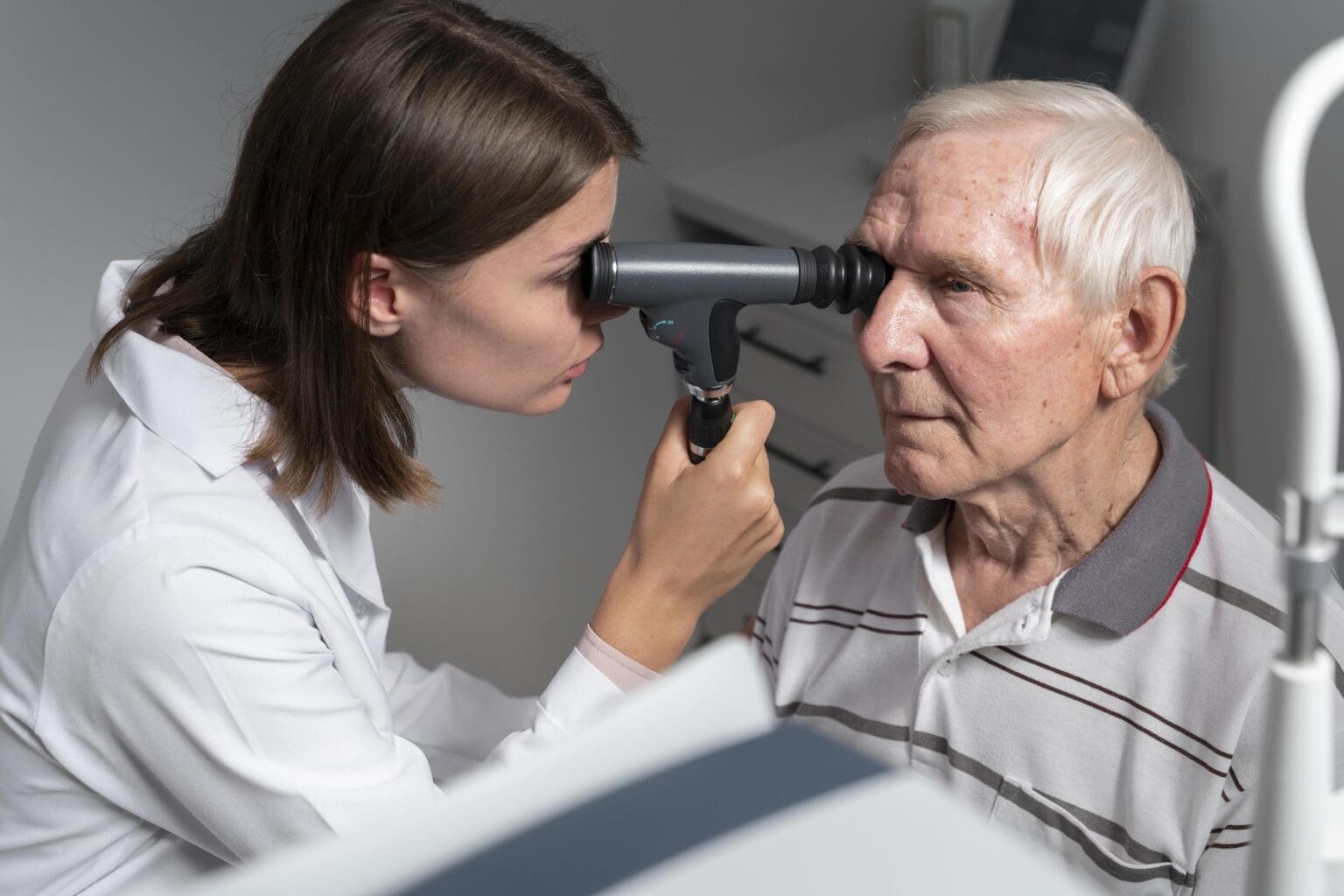The Importance of Eye Exams for Seniors | Lake Eye Associates, FL